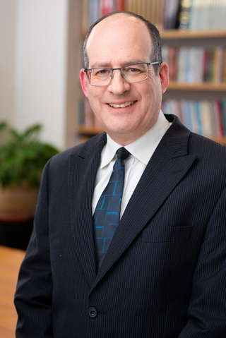 Jonathan Shiff - Managing Partner - Reshef & Shiff